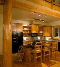 Half-Log Timbering Helps Construct Cost-Effective Log Homes